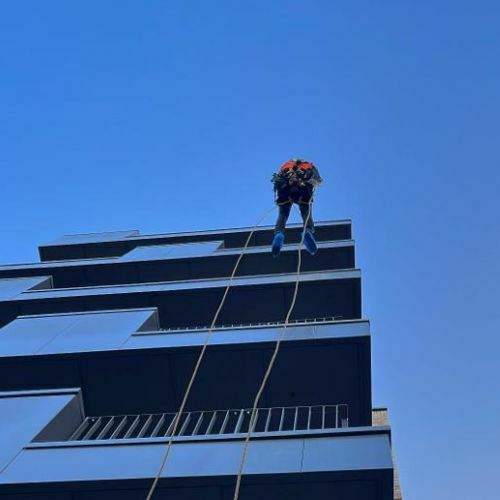 #1 Rope Access Services in London - Reliable Rope Access